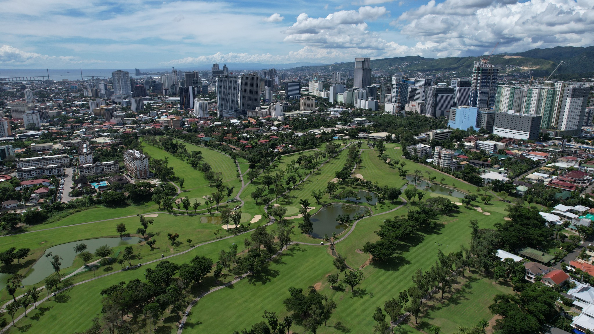 BANILAD ROAD: Cebu’s Billionaire Boulevard – InfoCebu